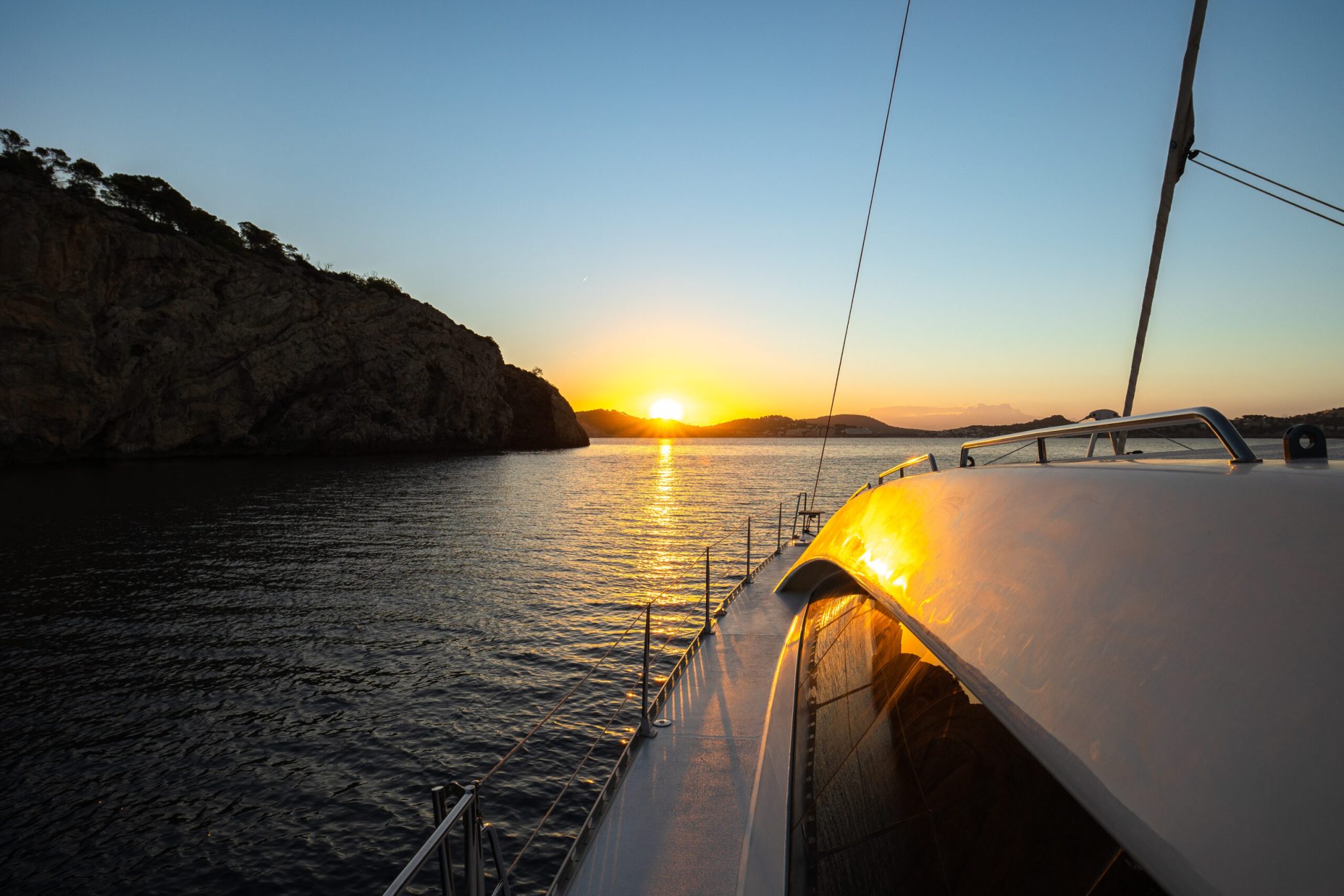 Sunset Boat Charters Lagos | Evening Cruises for All Budgets